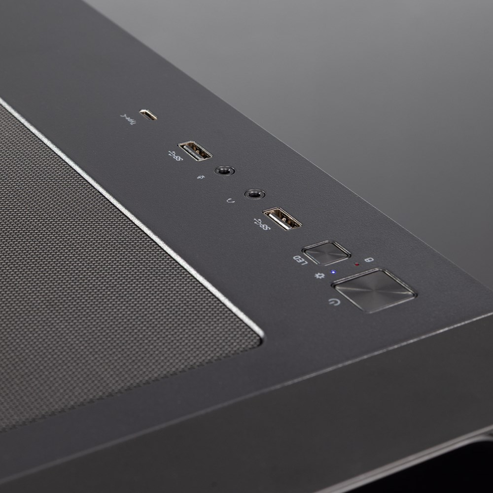 Forge Ryzen 7 9800X3D RTX 5080 Pre-built Gaming PC - Chillblast